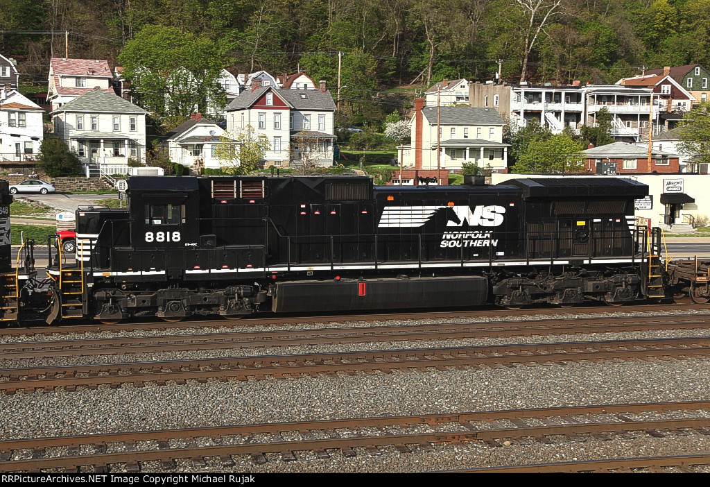 NS 8818
